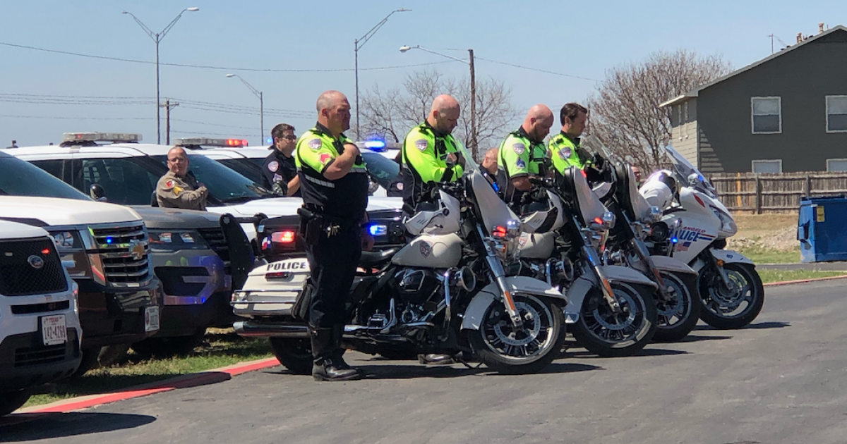 WATCH: Law Enforcement Officers Show Respect for Fallen DPS Trooper