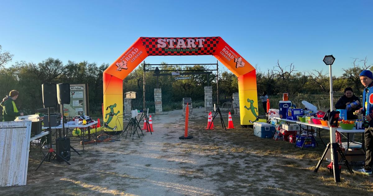 Dinosaur Run Brings Out the Beast in Runners