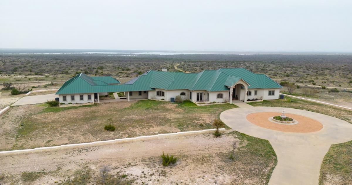 Real Estate: Large Ranch in Christoval