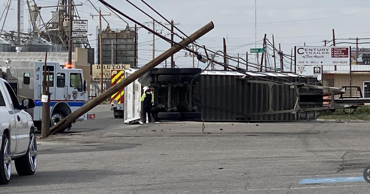 WATCH: Raised Bobtail Truck Bed Takes Out Light & Power Lines, Driver Flees