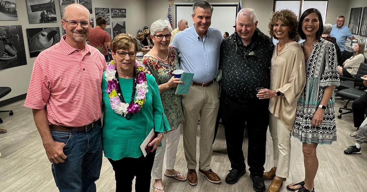 Dierschkes Bid Farewell