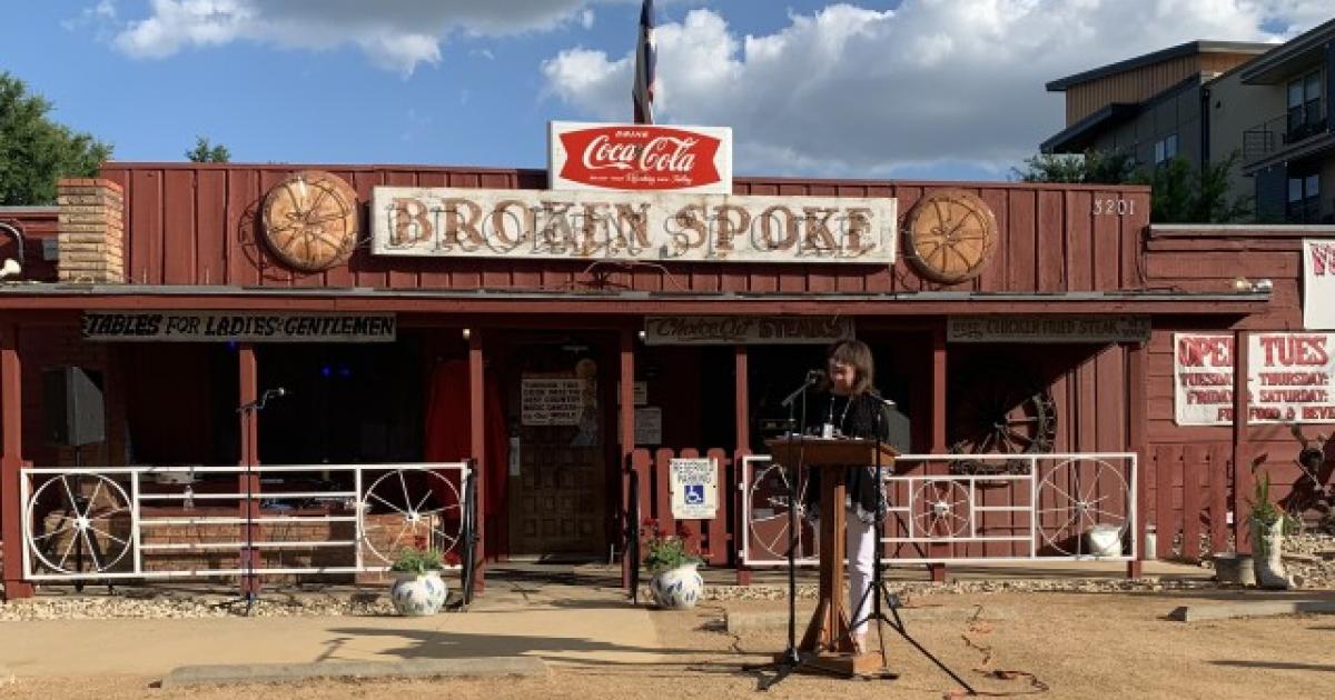 Legendary 'Broken Spoke' Honky Tonk Enshrined in Texas History