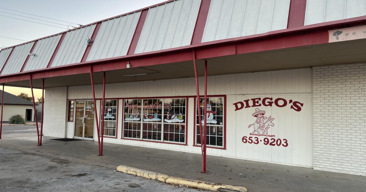Diego's Burritos Faces Burglary, SAPD Seeks Public Assistance