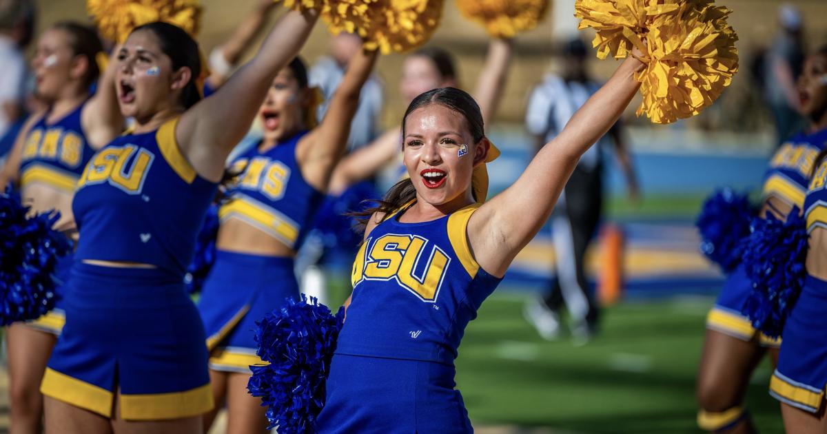 Asu Cheerleaders Pay It Forward Through Youth Clinics