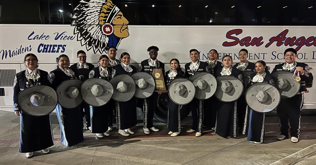 Lake View Mariachi Earns State UIL Accolades