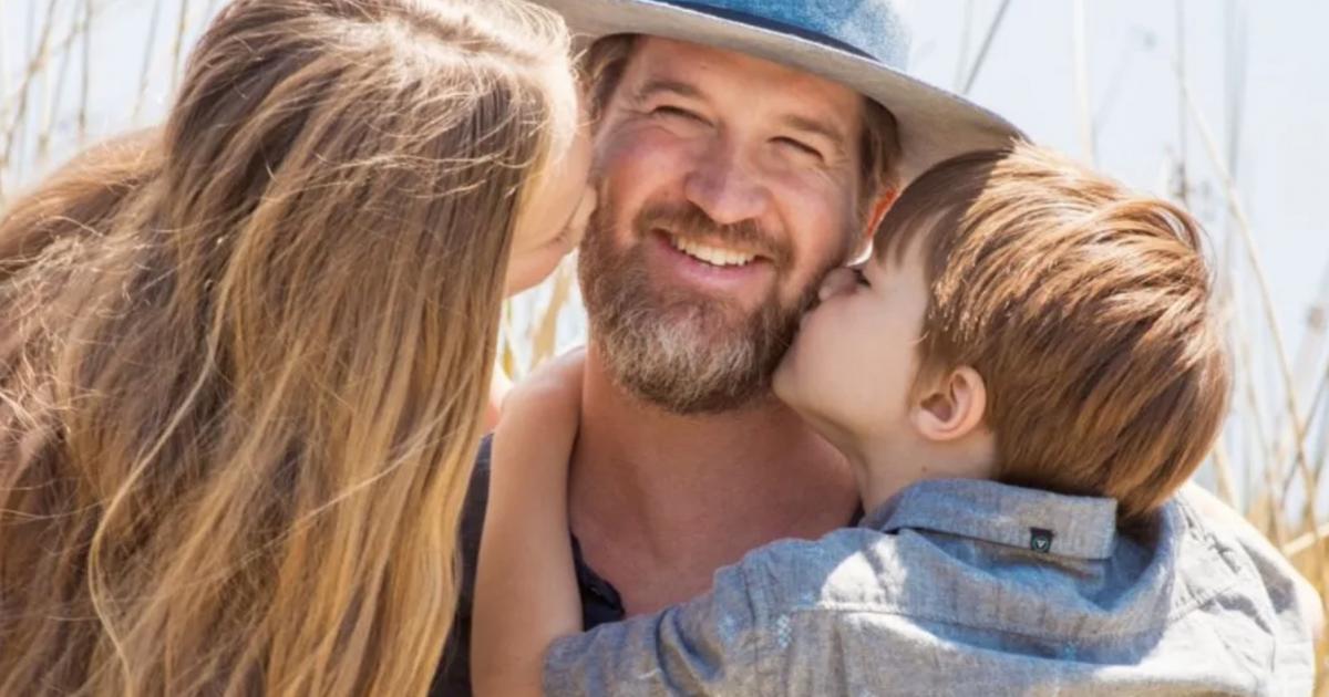 Star Trek Actor Kenneth Mitchell Dies After Battle with ALS