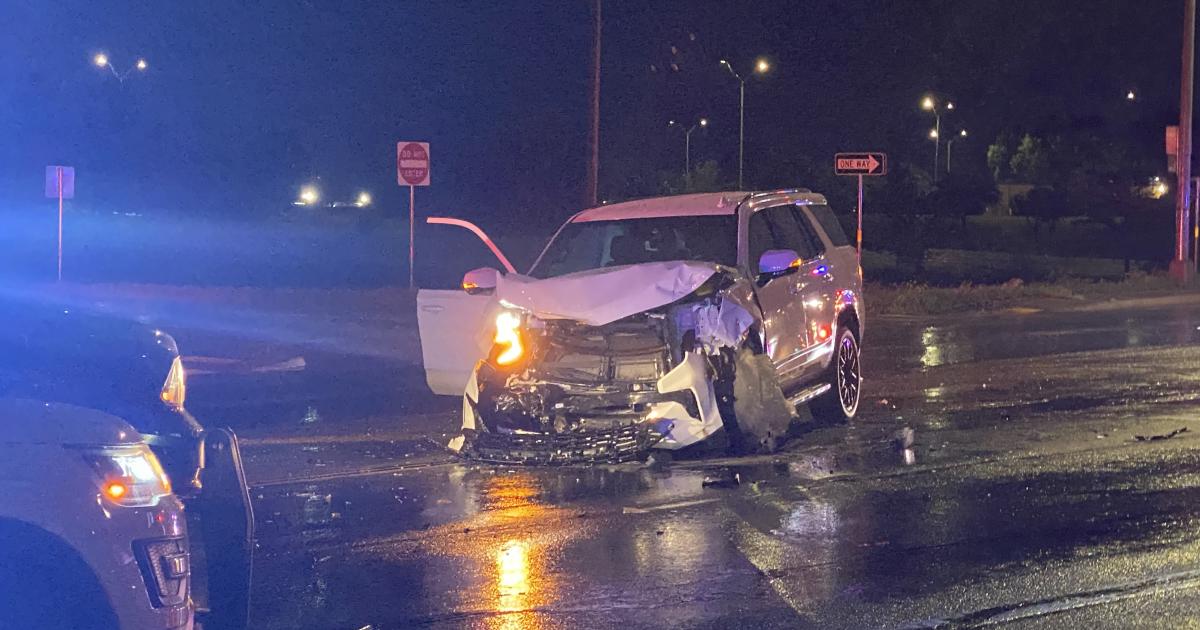 Three-Vehicle Crash Shuts Down Knickerbocker Intersection