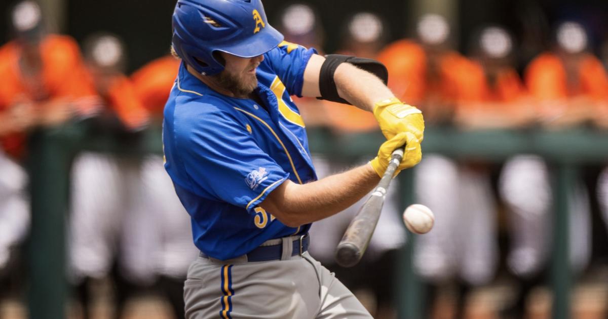 Angelo State Dominates to Advance to the College World Series Final