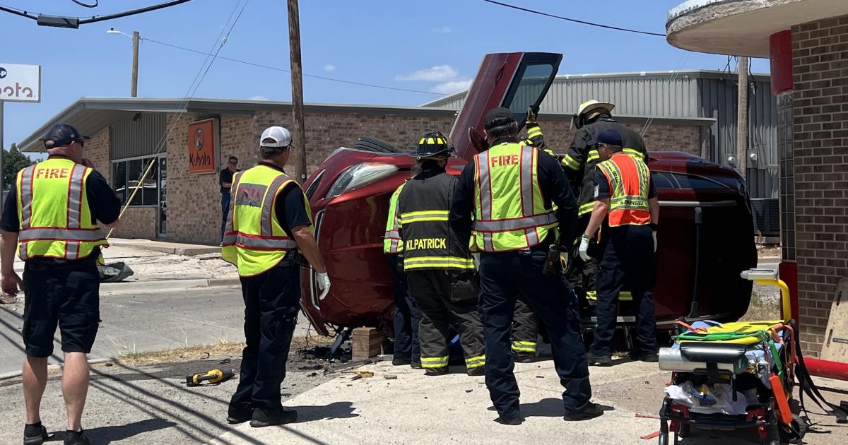 Rollover Crash on Bell Street Sends 1 to Hospital