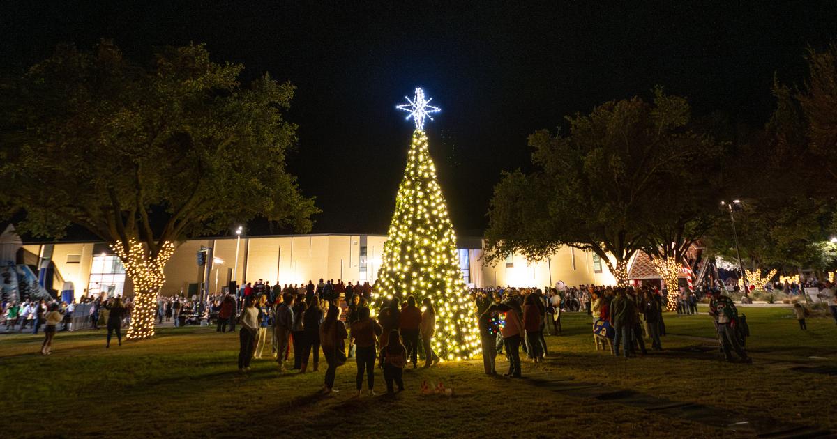 Angelo State’s 26-Foot Christmas Tree to Light Up the Season Today