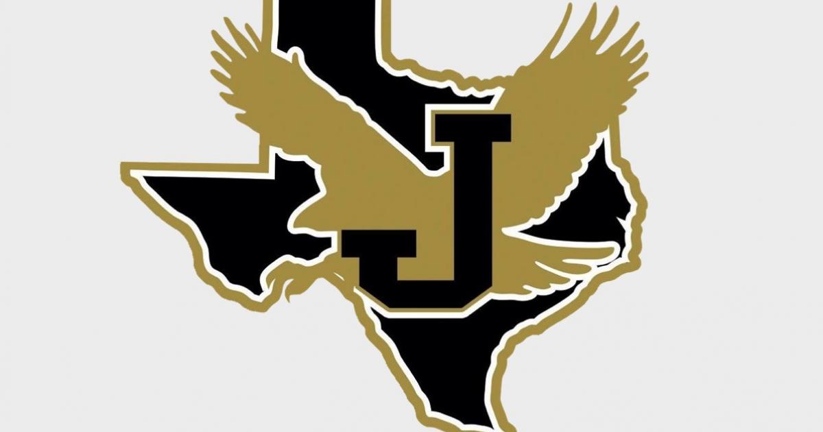 16 Years Later, Junction and Shiner Football Teams Meet Again