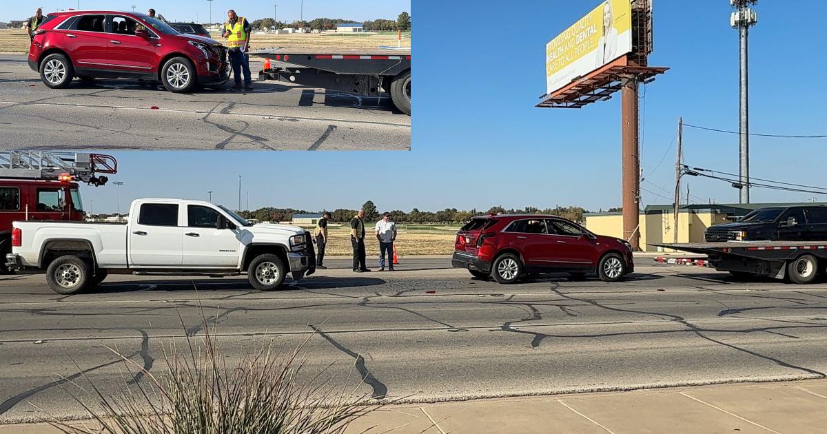 Driver Cited, One Injured in 3-Vehicle Crash on Knickerbocker
