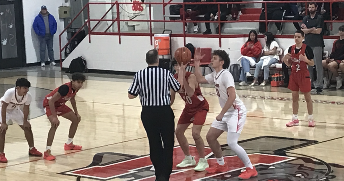 Miles Boys Stay in District-Title Hunt With Big Win Over Ballinger