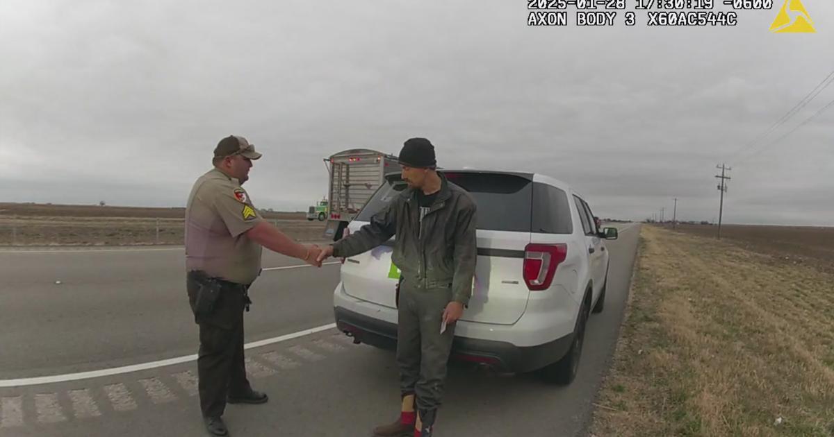 Local Sheriff's Office Sergeant Defuses Gas Station Incident by Paying ...