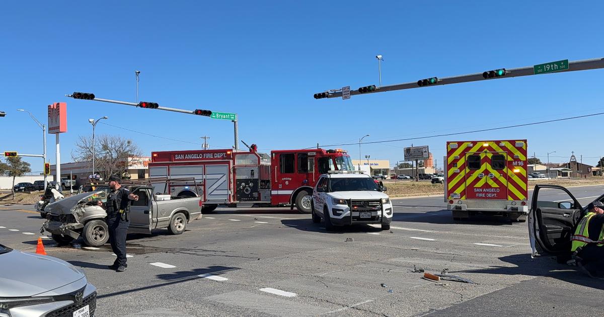 3 Sent to Hospital After Crash Shuts Down Intersection at 19th and Bryant