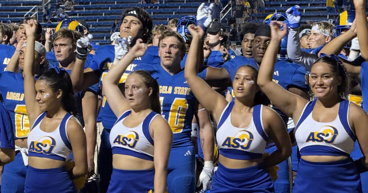 No. 6 Angelo State Rolls Past Western New Mexico on Family Night