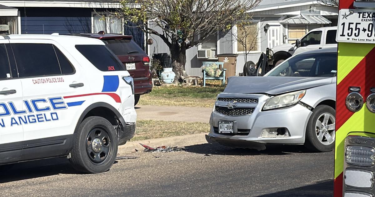 Patrol Unit Involved in Crash on Junius, Hassell