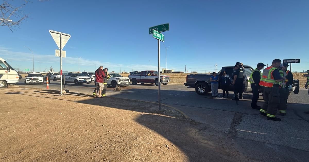 Crash Slows Traffic on Houston Harte Frontage Road