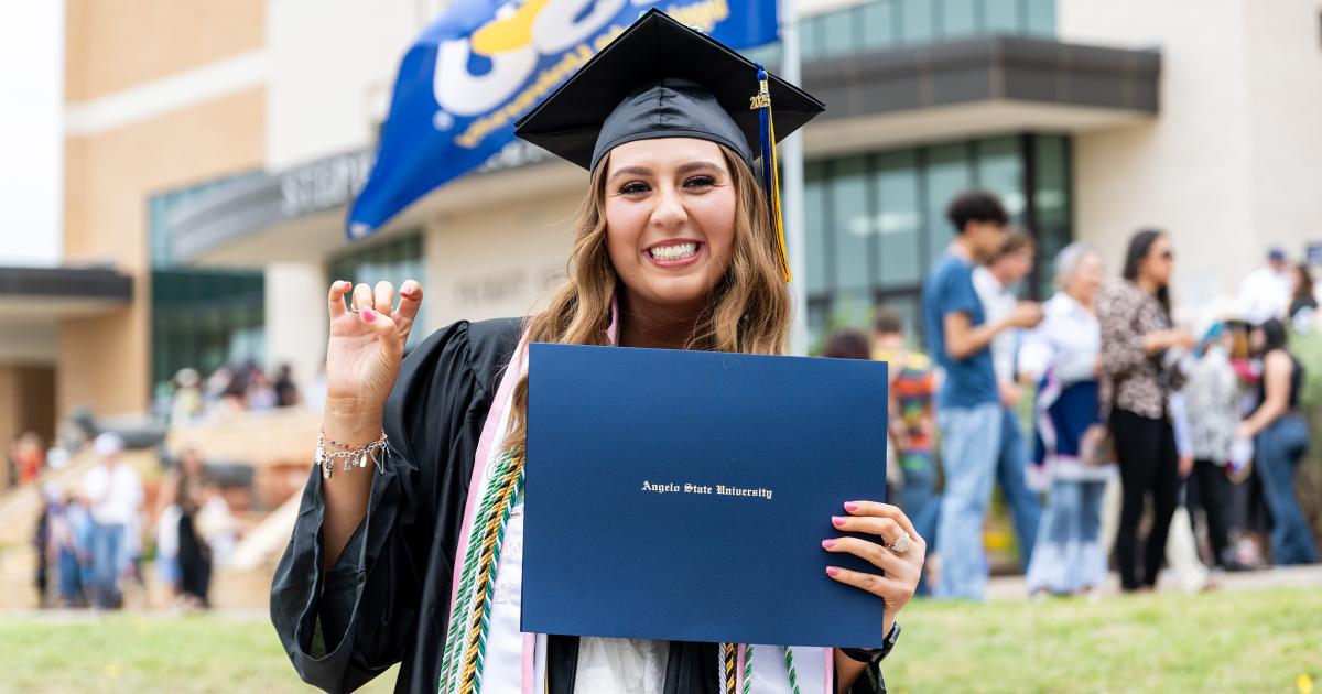 ASU Spring Commencement: Nearly 1,100 Graduates to Walk the Stage