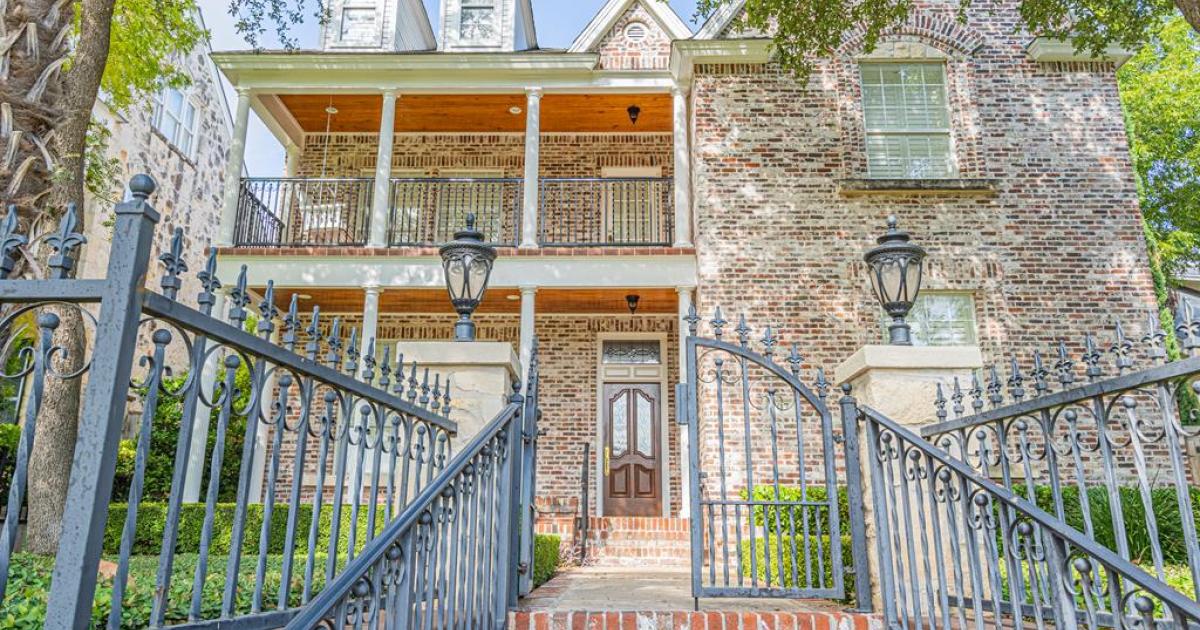 Stunning Home in Historic Santa Rita Neighborhood Headlines Weekly Real ...