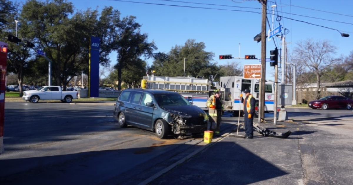 Three People Sent to Shannon After Morning Crash