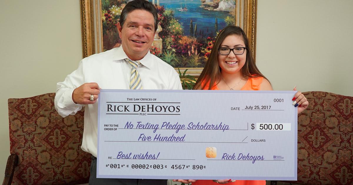 DeHoyos Firm Awards Three "No Texting" Pledge Scholarships