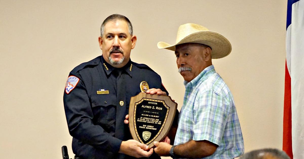 Officer Rios Retires From The SAPD After 25+ Years of Service