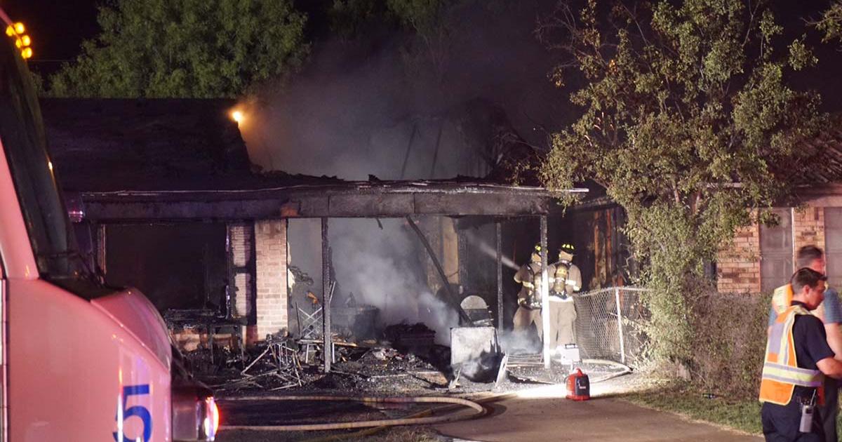 Two Houses Damaged in Wednesday Night Fire