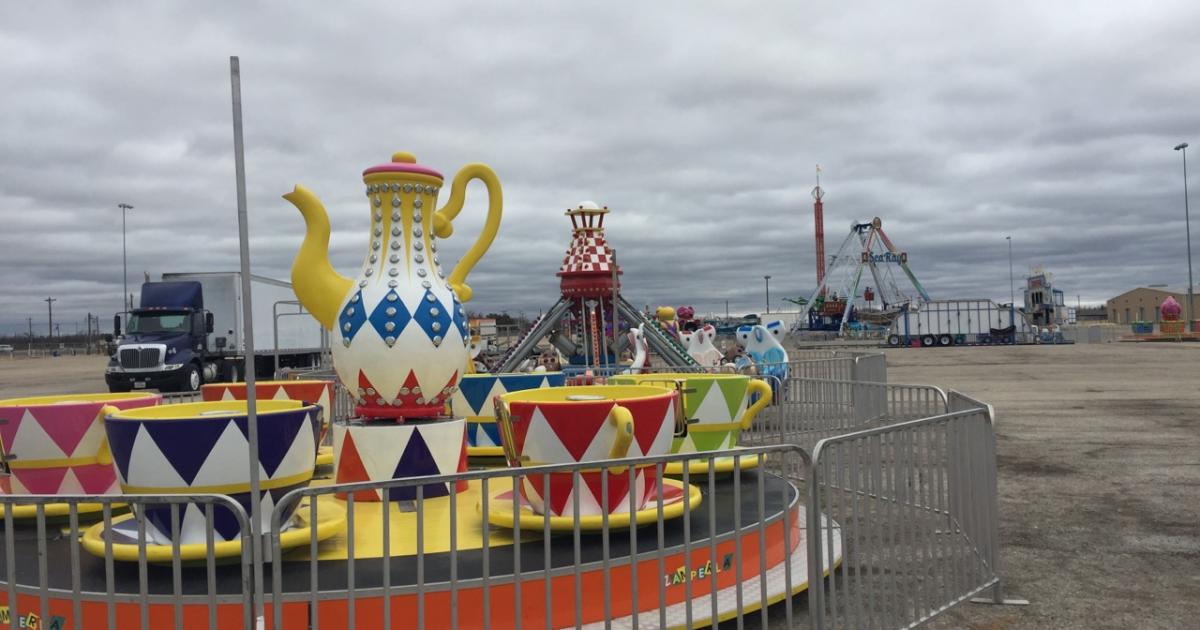 Get Ready to Ride! Alon Carnival at 2018 Rodeo is Setting Up
