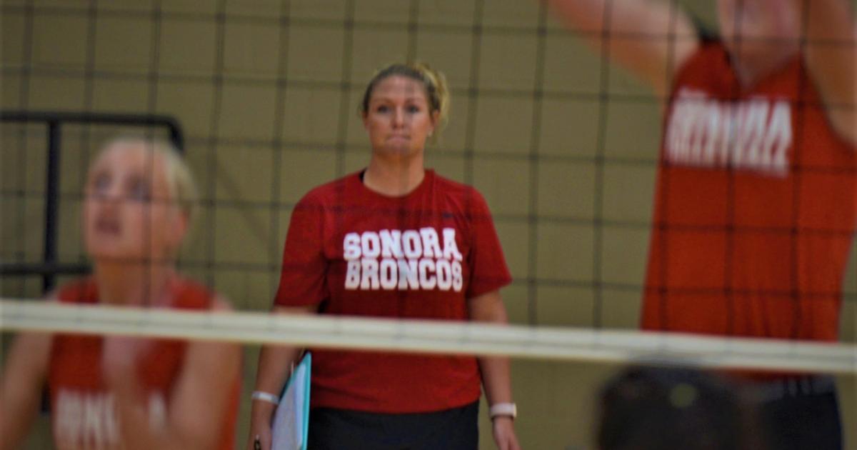 Lady Broncos Welcome Harris Era with Sights Set High