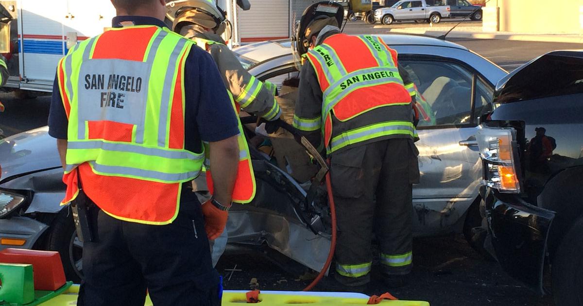 VIDEO: Woman Extracted from Vehicle After Crash on Sunset Drive