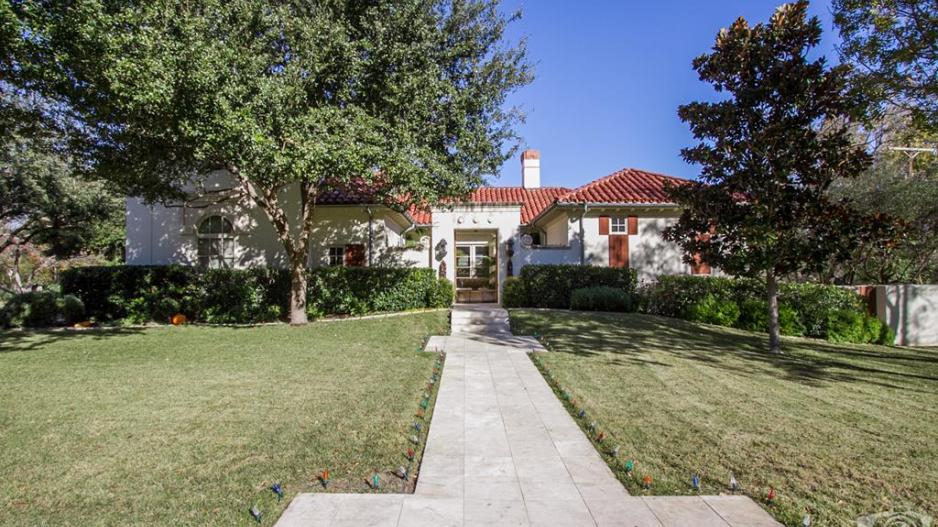 Real Estate Guide: See This Modern Mediterranean in Santa Rita