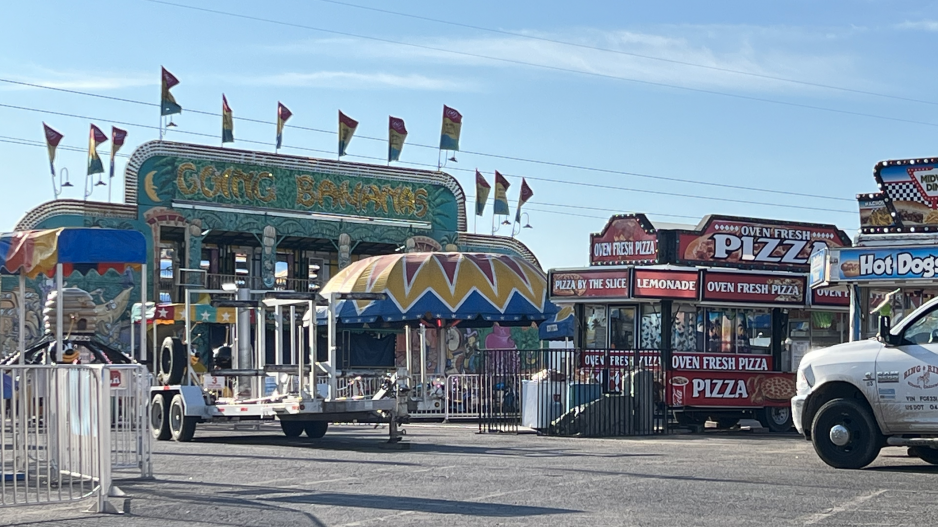 Thrilling Carnival Rides Set Up at the Sunset Mall This Weekend