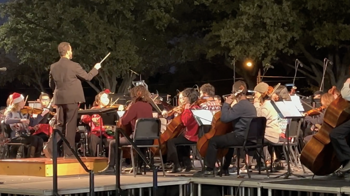 WATCH: Angelo State Orchestra Turns Christmas Tree Lighting Into ...