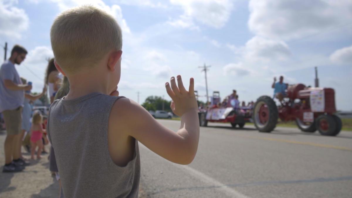 Wall Celebrates Americana and Heroism