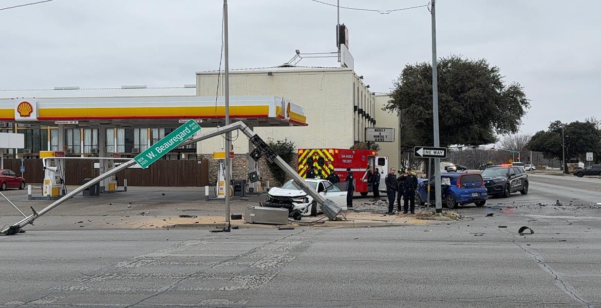 Man Killed in Crash with Peterbilt Truck Near Gustine